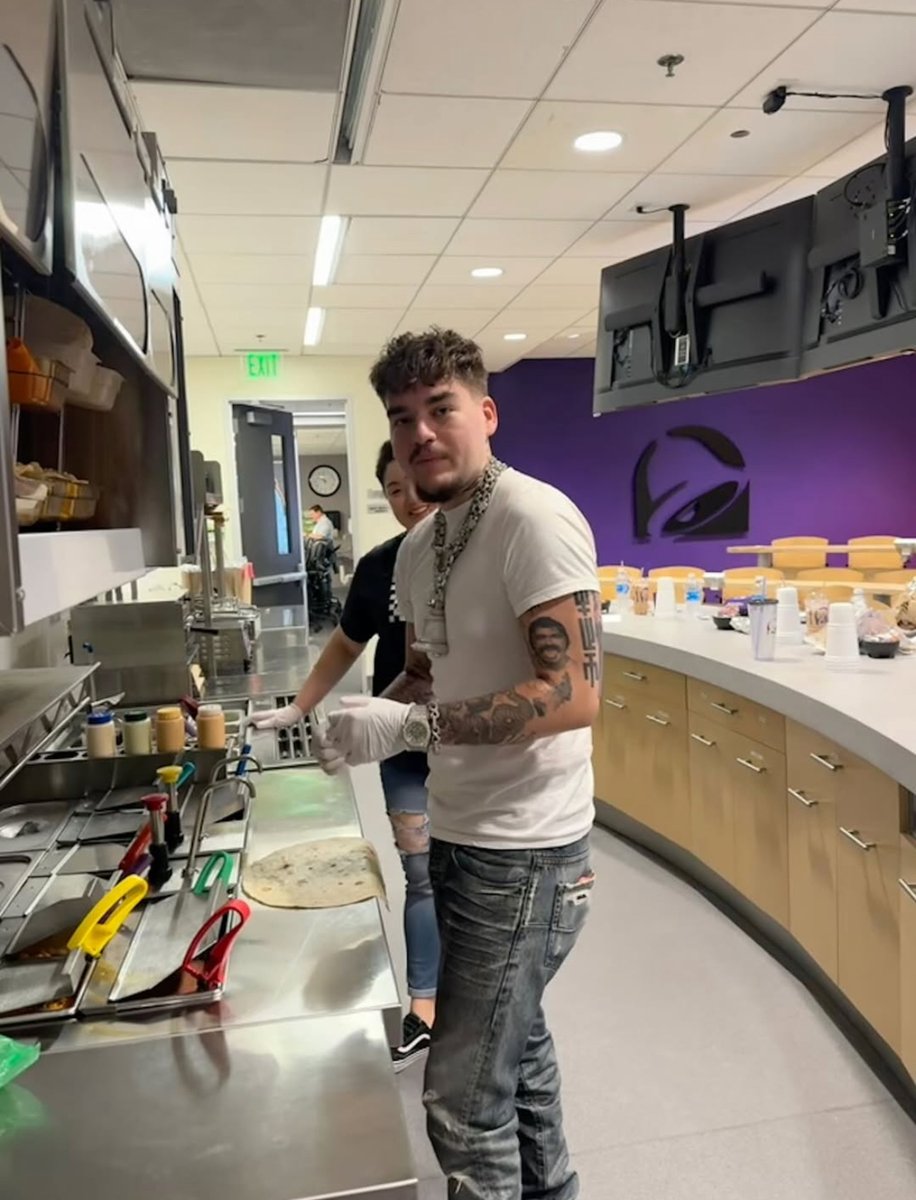 Rapper Yeat Begins Working at Taco Bell Amid Collaboration Speculation ...
