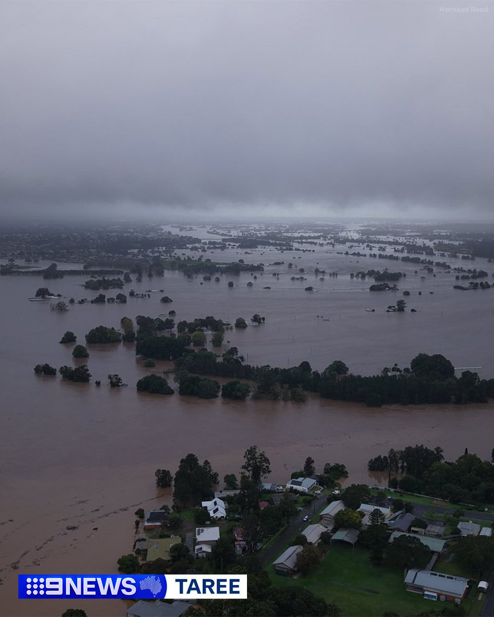 Record Floods in Taree Isolate 50,000, Claim Life in New South Wales ...
