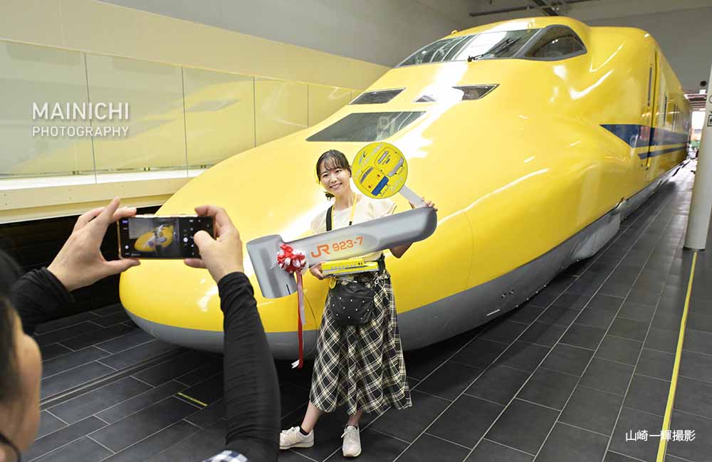Retired T4 Doctor Yellow and T3 Predecessor Unveiled at Nagoya's SCMAGLEV Park Ahead of June 14 ...