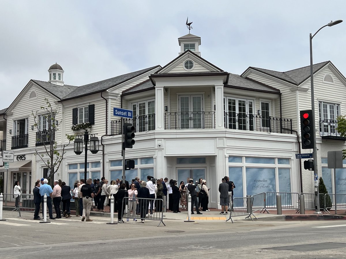 Rick Caruso Attends Palisades Village Reopening After Palisades Fire; Elyse Walker Store Returns ...