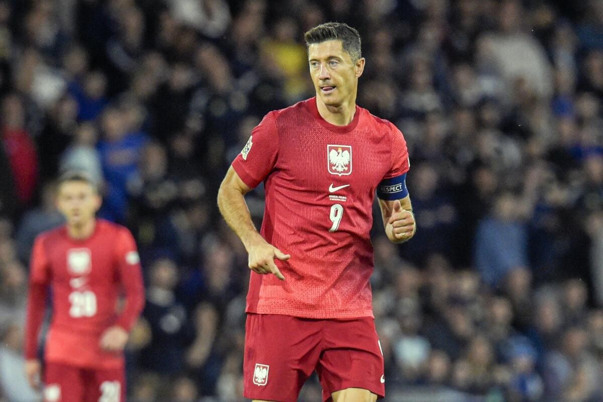 Robert Lewandowski Steps Away from Poland National Team After Being ...