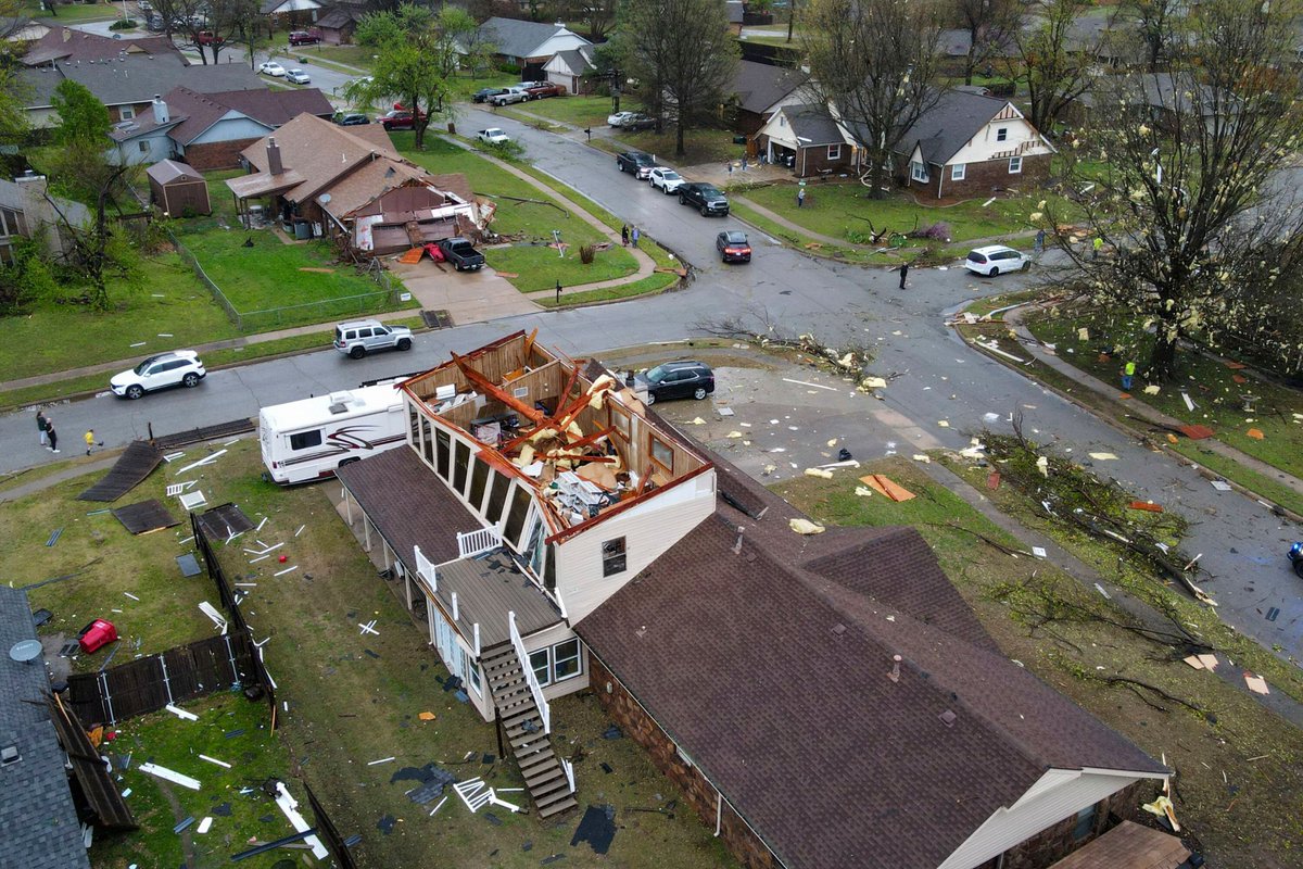 Severe Storms and Tornadoes Ravage Central and Southern US, Causing ...