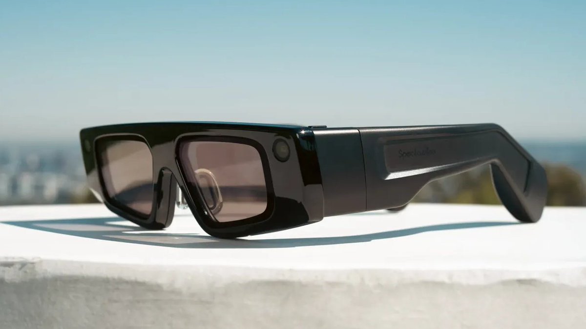 Snap to Launch 'Specs' AR Glasses With AI Assistant in 2026 Priced ...