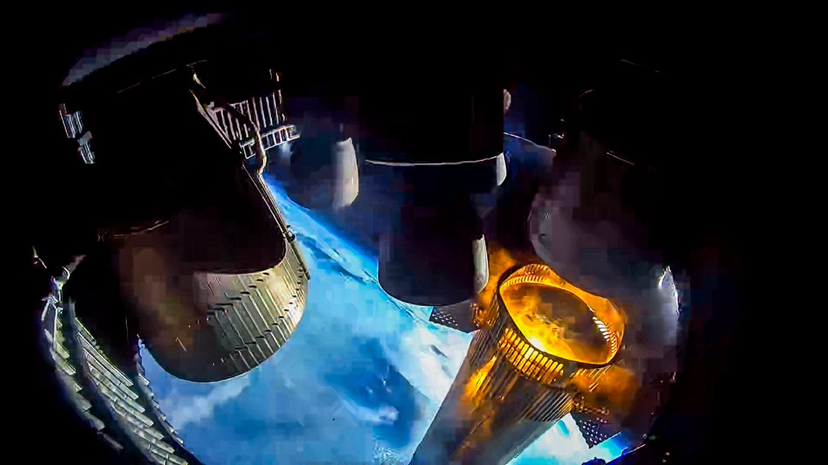SpaceX Debuts First Engine Bay Video of Starship Flight 9 Hot-Stage ...