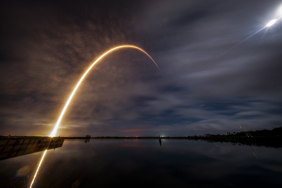 SpaceX Sets Record with 28th Falcon 9 Flight, Launches 54 Starlink ...