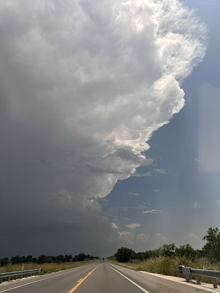 Supercell Storms Near San Angelo, Texas Drop Baseball-Sized Hail, Form ...