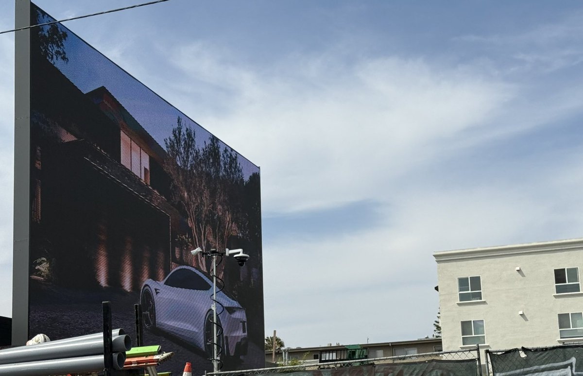 Tesla Activates Two 45-Foot LED Screens at Hollywood Charge-and-Dine ...