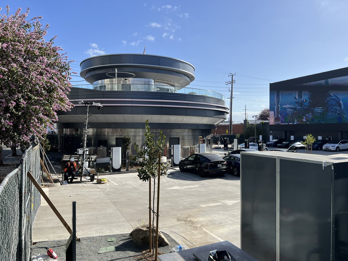 Tesla Nears Completion of Santa Monica Diner With Drive-In, Two 45-Foot ...