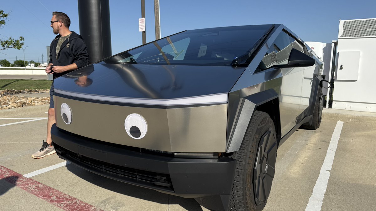 Tesla Unveils $69,990 Cybertruck with 362-Mile Range, Advances FSD at ...