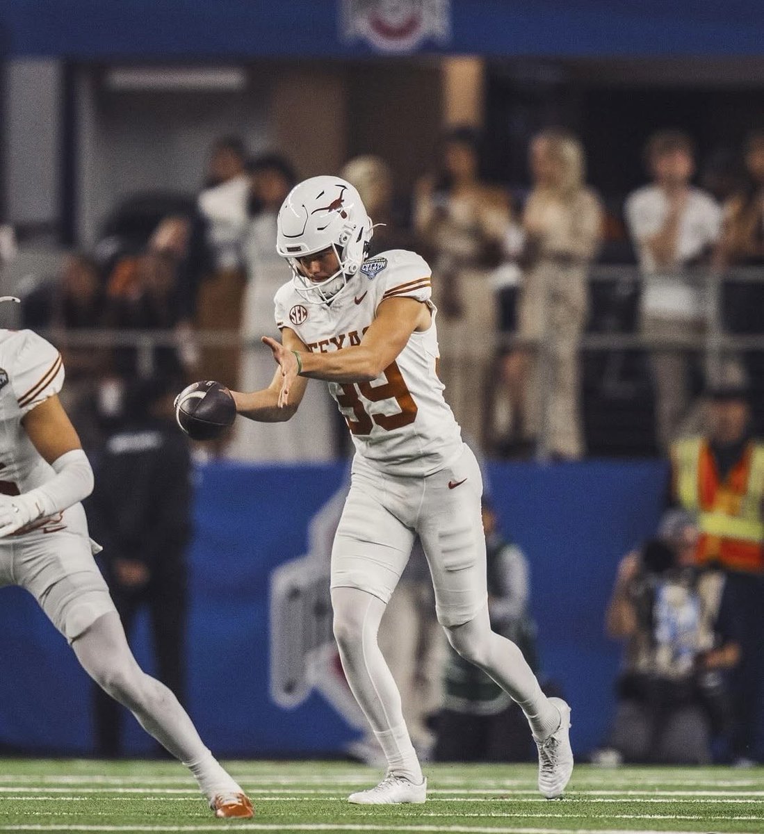 Texas True Freshman Punter Michael Kern Enters Transfer Portal After ...