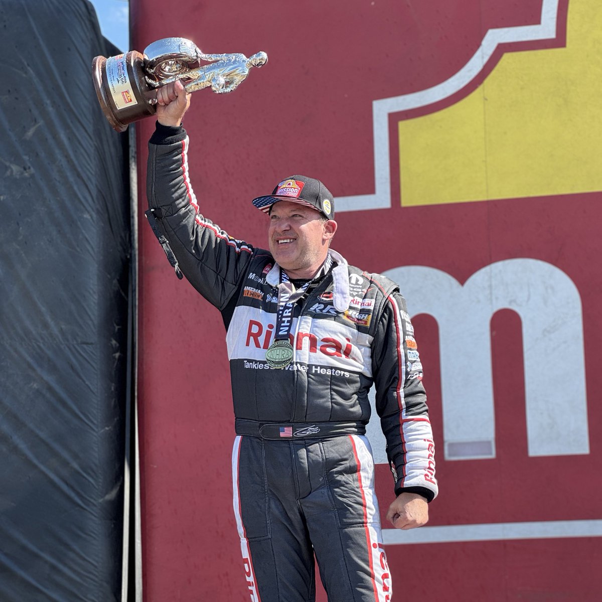 Tony Stewart Defeats Justin Ashley at Route 66 Nationals to Lead NHRA ...