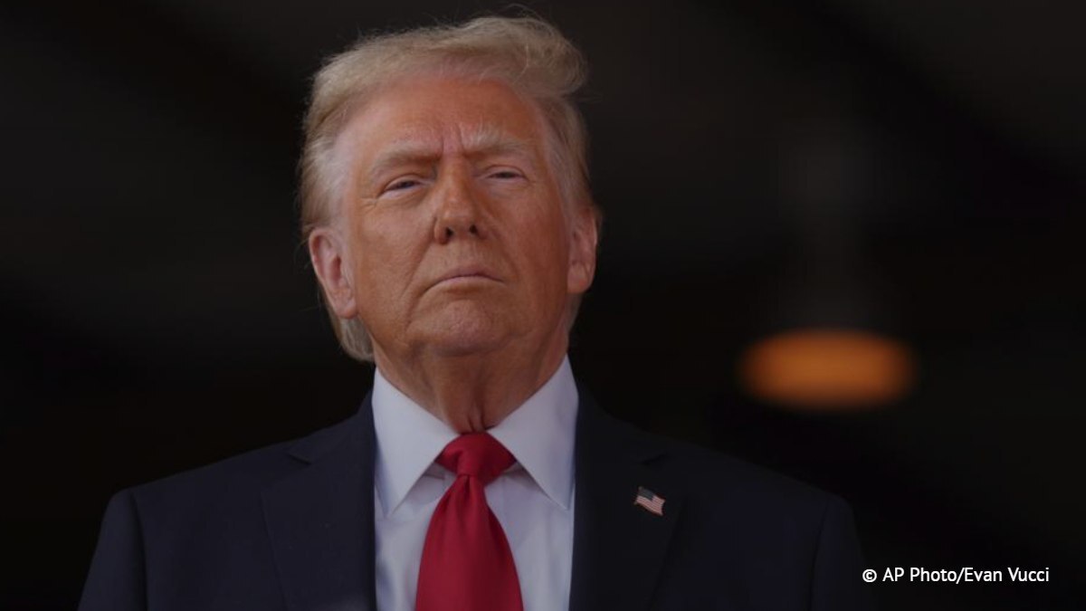 Trump Cites U.S. WWII Victory, References Hitler Eiffel Tower Claim and ...