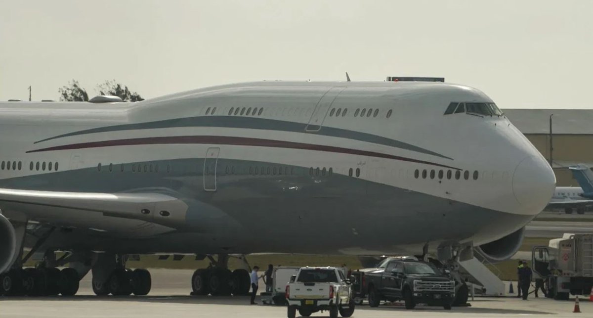 Trump Plans to Convert Qatari-Donated Boeing 747 Into New Air Force One ...