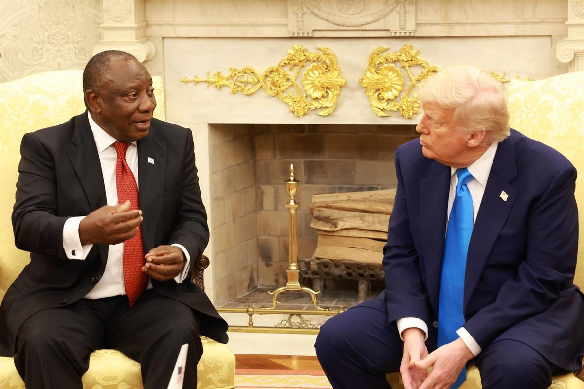 Trump Shows Congo Images, Cites Expropriation Act in Oval Office Clash ...