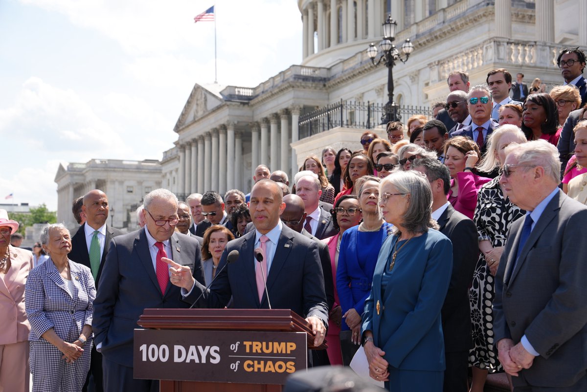 Trump Signs 142 Executive Orders in First 100 Days, Imposes Tariffs and ...