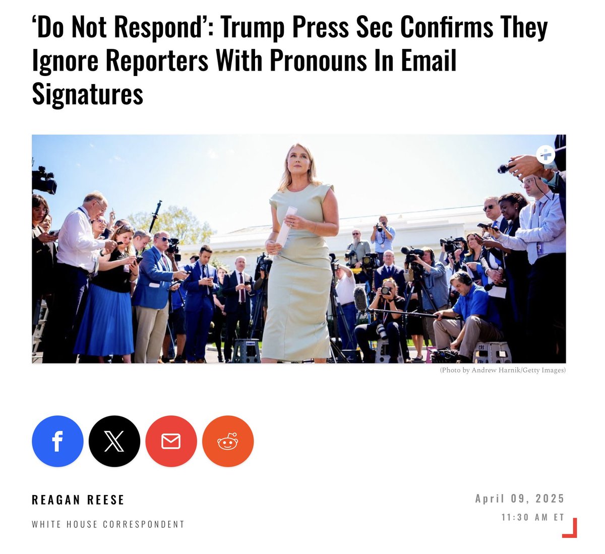 Trump White House Policy: Karoline Leavitt Ignores Reporters With ...