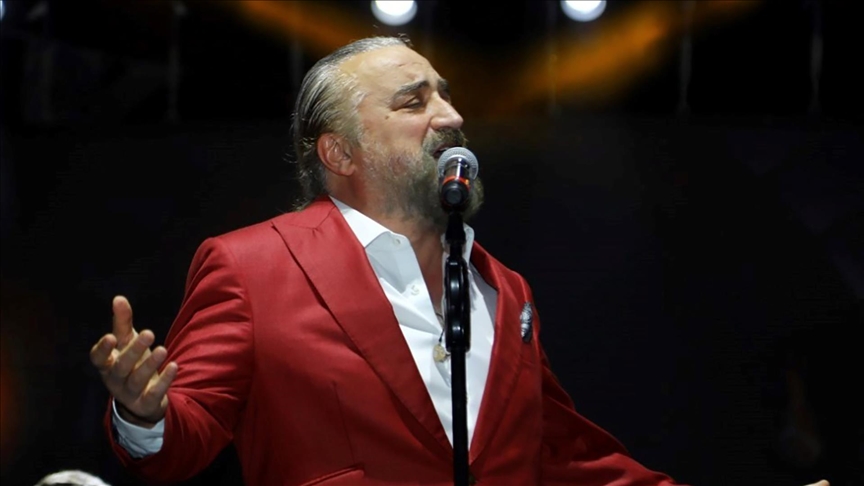 Turkish Singer Volkan Konak Dies After Collapsing On Stage During ...