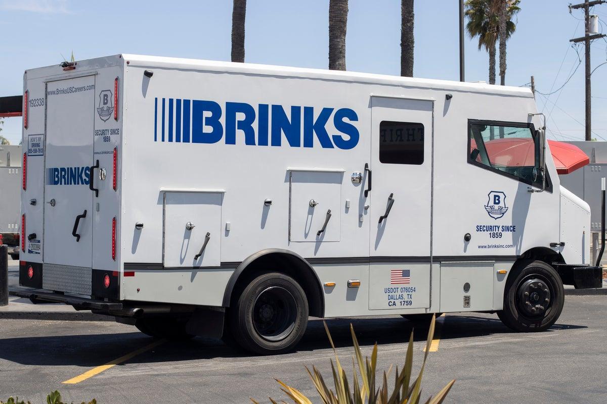 Two Armed Men Rob Brinks Armored Truck in Philadelphia, Steal $2 ...