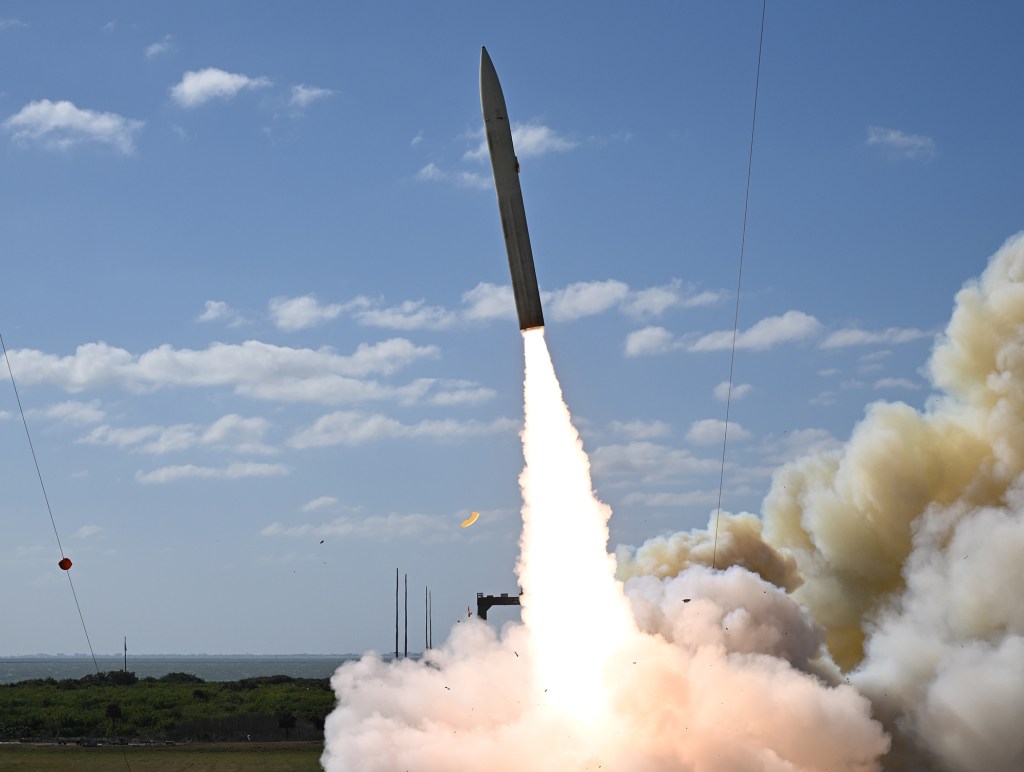 U.S. Army Names Long-Range Hypersonic Weapon 'Dark Eagle' After Mach 5 ...