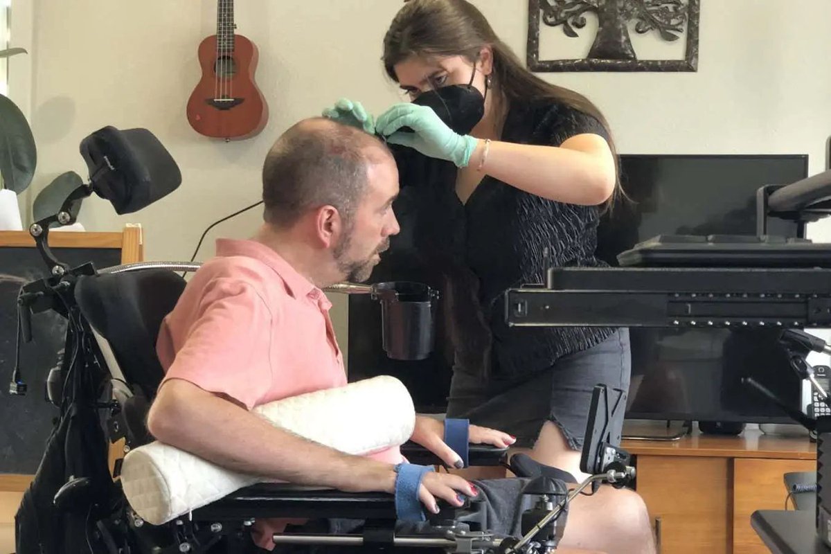 UC Davis Brain-Computer Implant Gives ALS Patient Real-Time Speech in 25 ms With 97% Accuracy ...