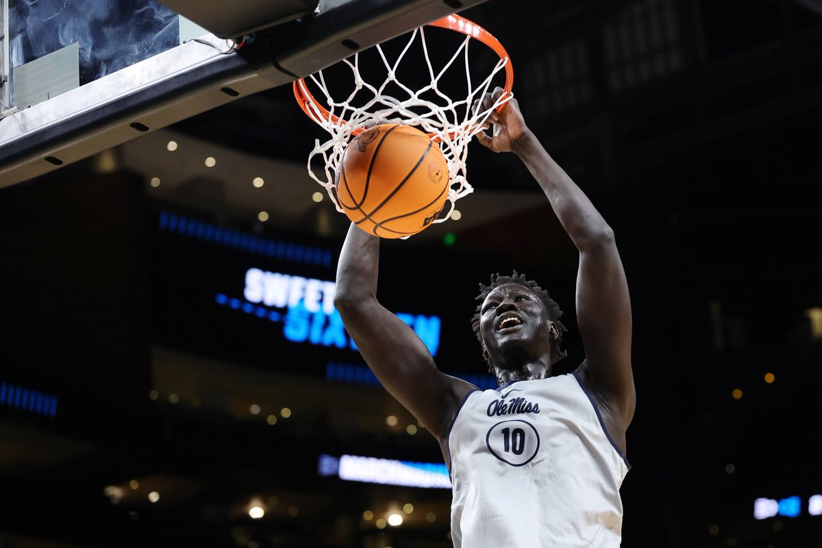 UCF Knights Basketball Secures Four Transfers, Including 7-Foot-2 John ...