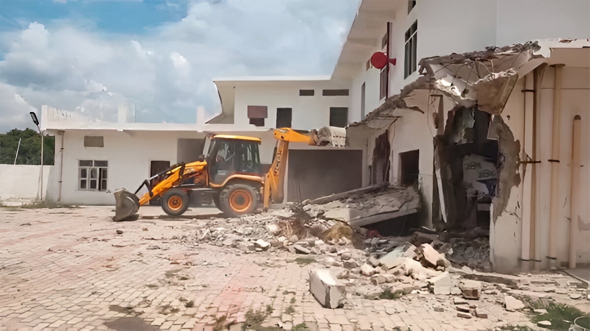 Uttar Pradesh ATS Arrests Jamaluddin Alias Chhangur Baba in ₹100 Crore ...