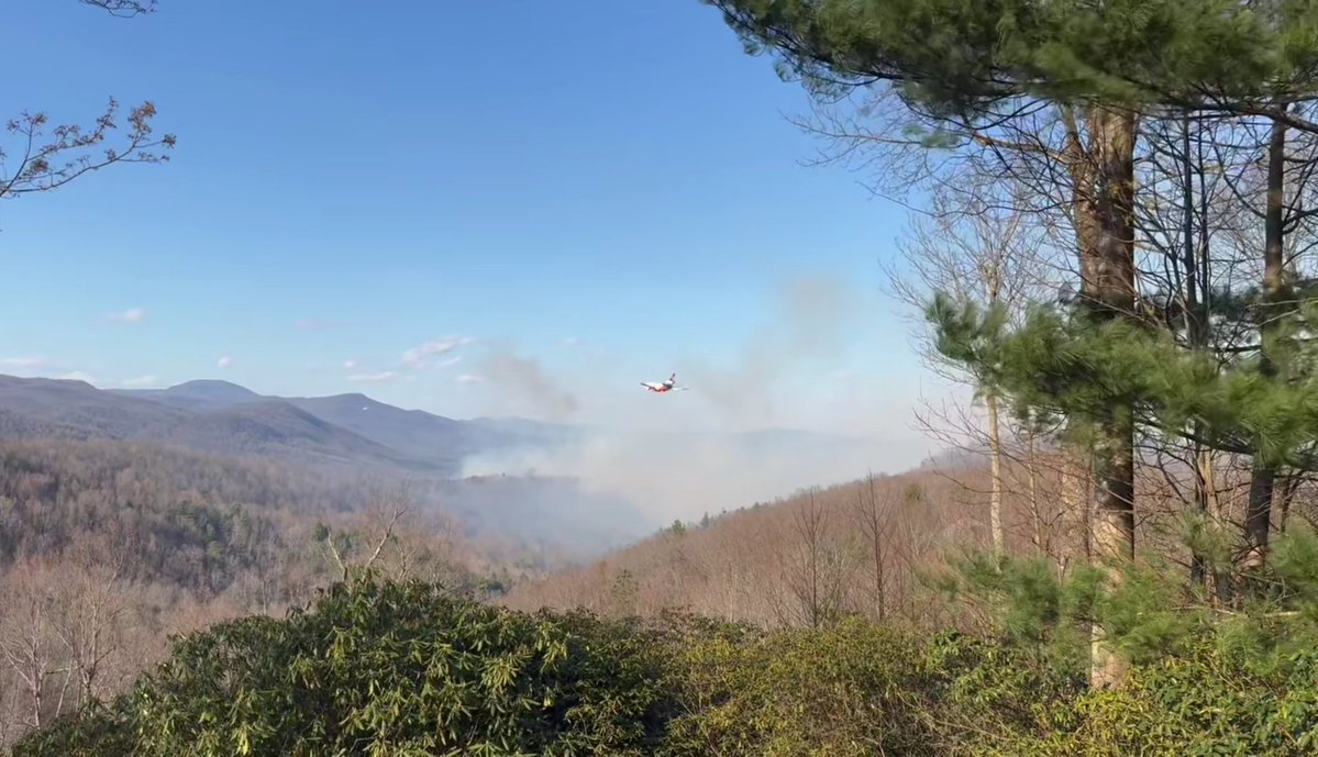 Wildfires in North Carolina and South Carolina Force Evacuations, Over 1,000 Displaced; Table ...