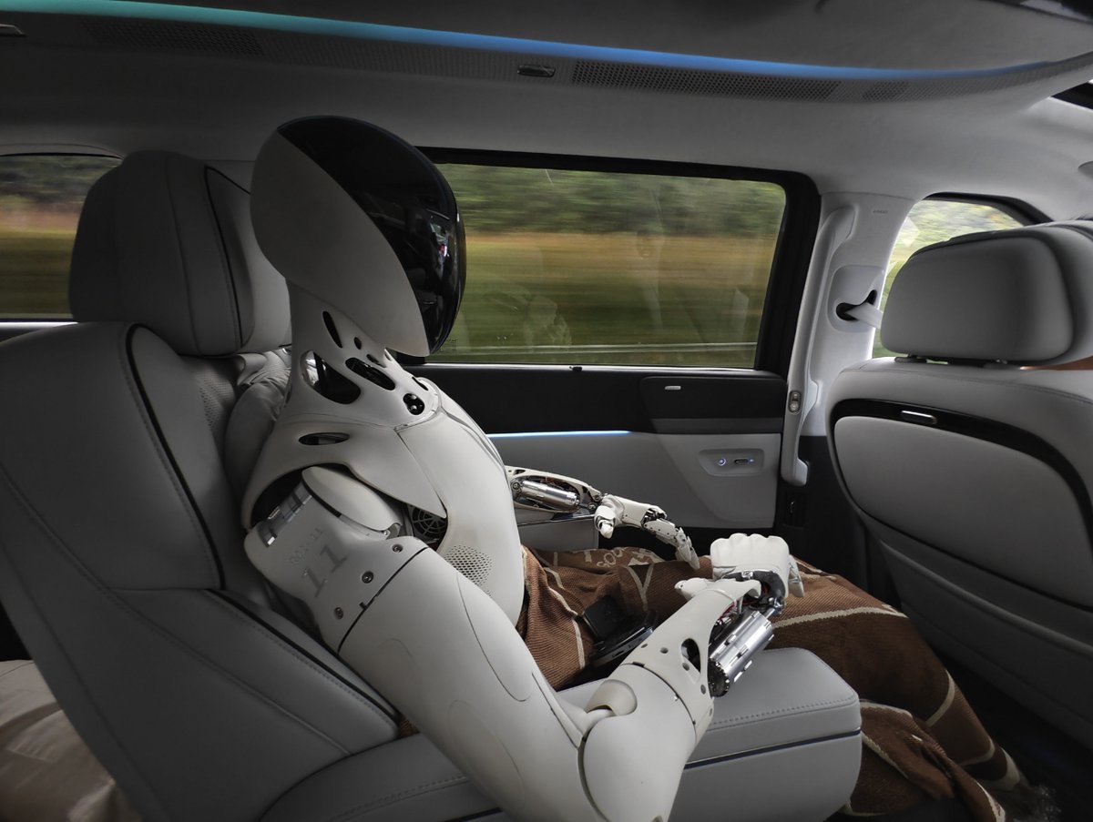 XPeng Motors Exhibits Iron Humanoid Robot Walking at Shanghai Auto Show April 23–May 2 with X9 ...