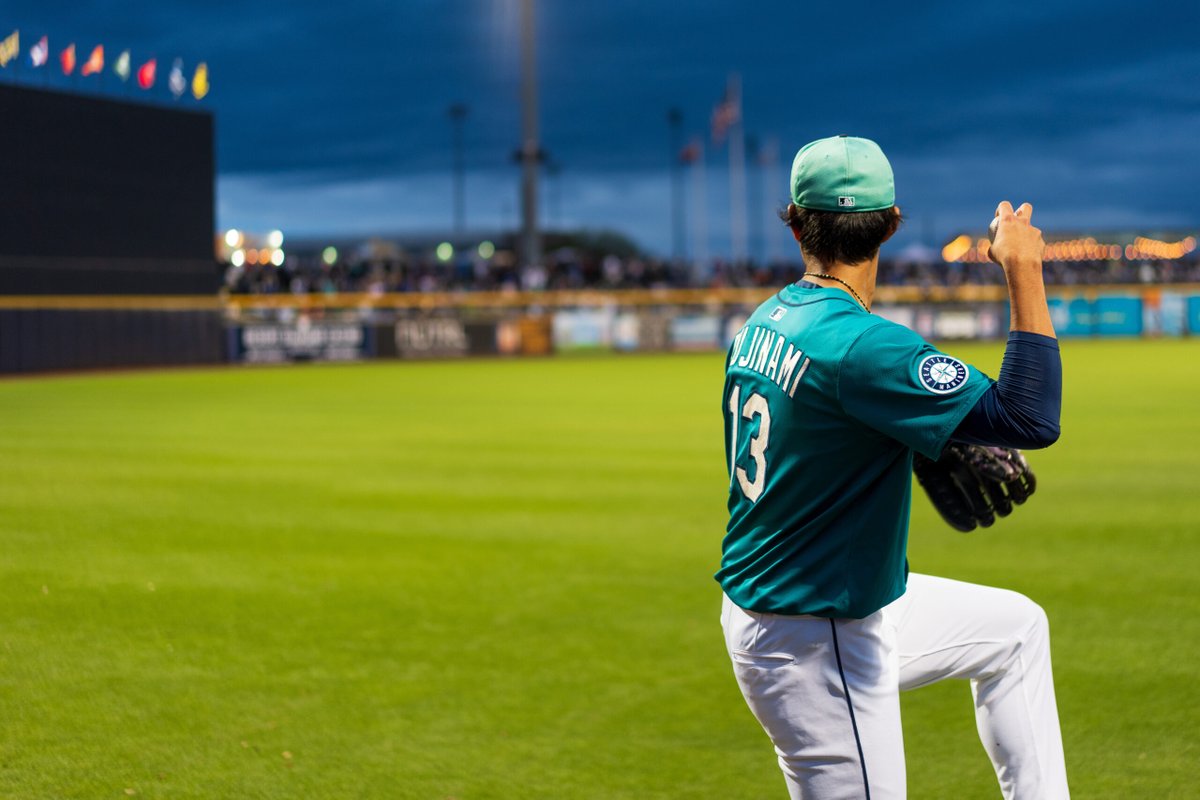 Yokohama DeNA BayStars Sign 31-Year-Old Shintaro Fujinami From Mariners ...