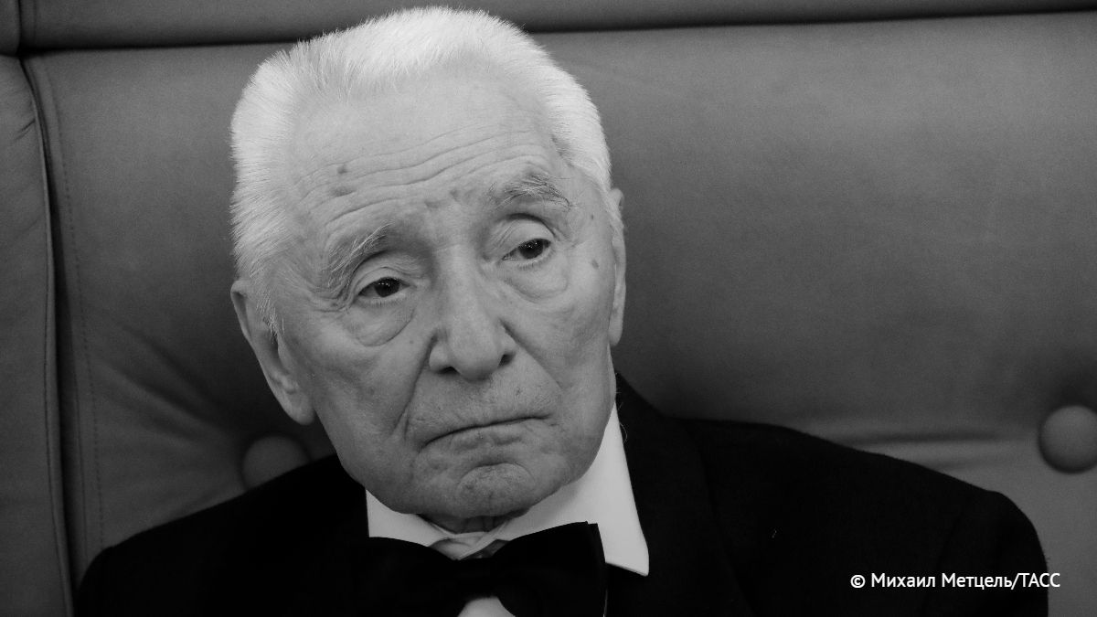 Yuri Grigorovich, Iconic Bolshoi Ballet Choreographer, Dies at 98 ...